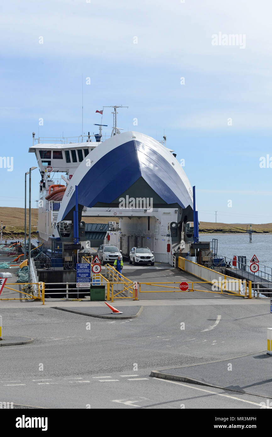 The Yell ferry that connects the mainland of Shetland to the island of ...