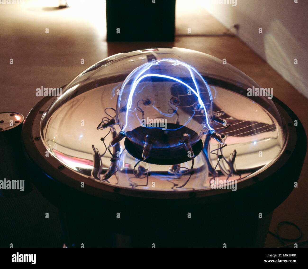 1984 technology hi-res stock photography and images - Alamy