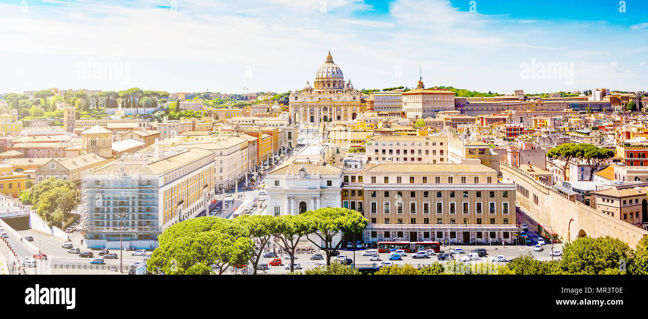 Rome skyline hi-res stock photography and images - Alamy