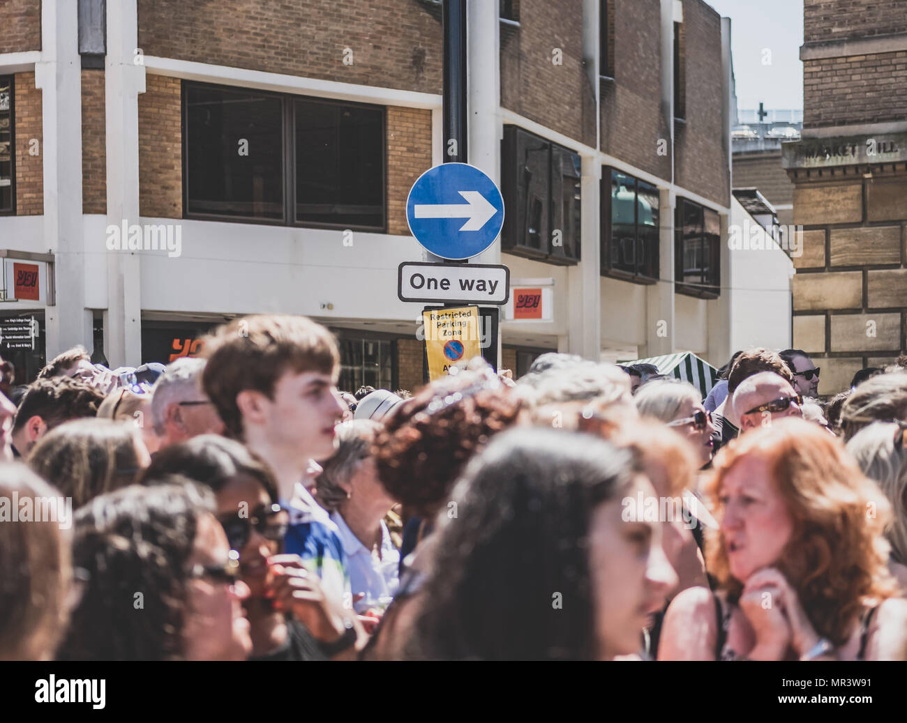 Crowd protest protests packed hi-res stock photography and images - Alamy