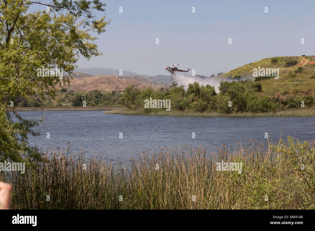 Bell 407 helicopter fire hi-res stock photography and images - Alamy