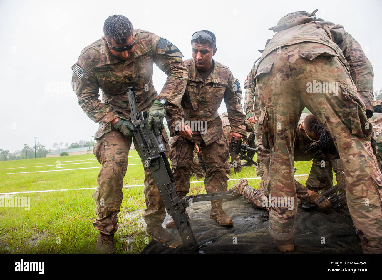 Brave rifles field hi-res stock photography and images - Alamy