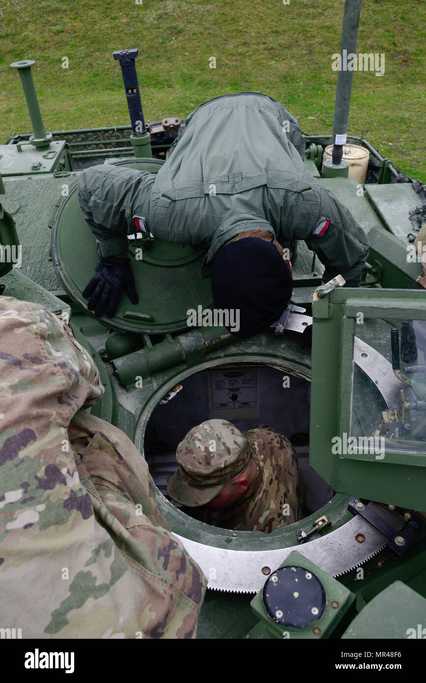 Leopard 2a5 main battle tank hi-res stock photography and images - Alamy