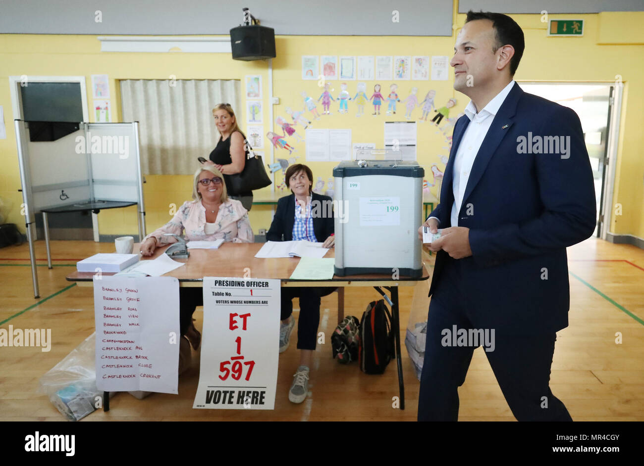 Taoiseach Leo Varadkar casts his vote at Scoil Thomas, Castlenock ...