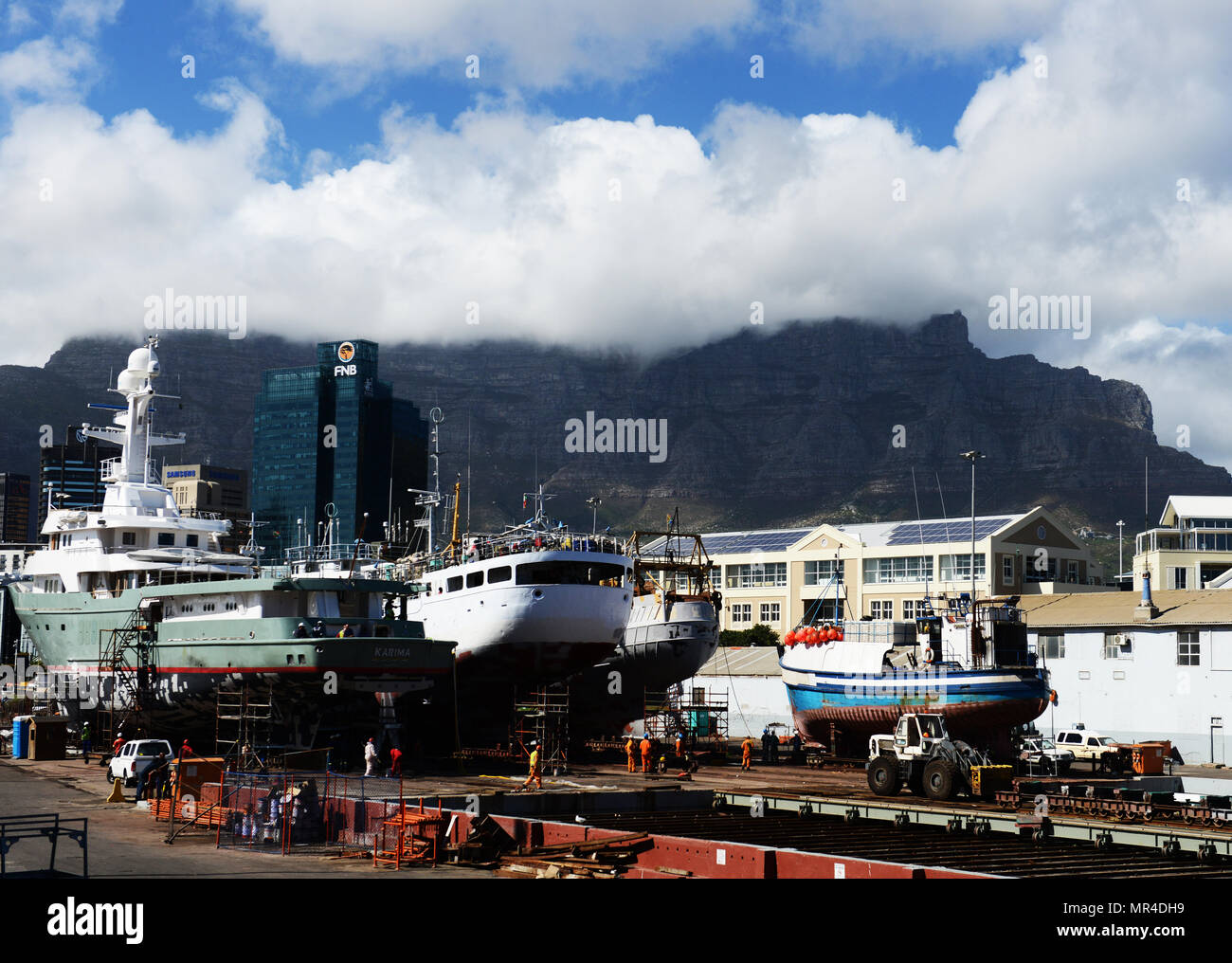 The Portside Tower in Cape Town Stock Photo - Alamy