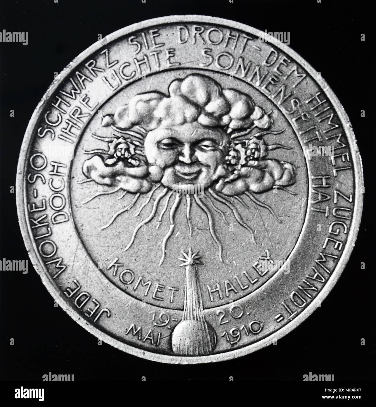 Medal commemorating the reappearance of Halley's Comet in 1910 ...