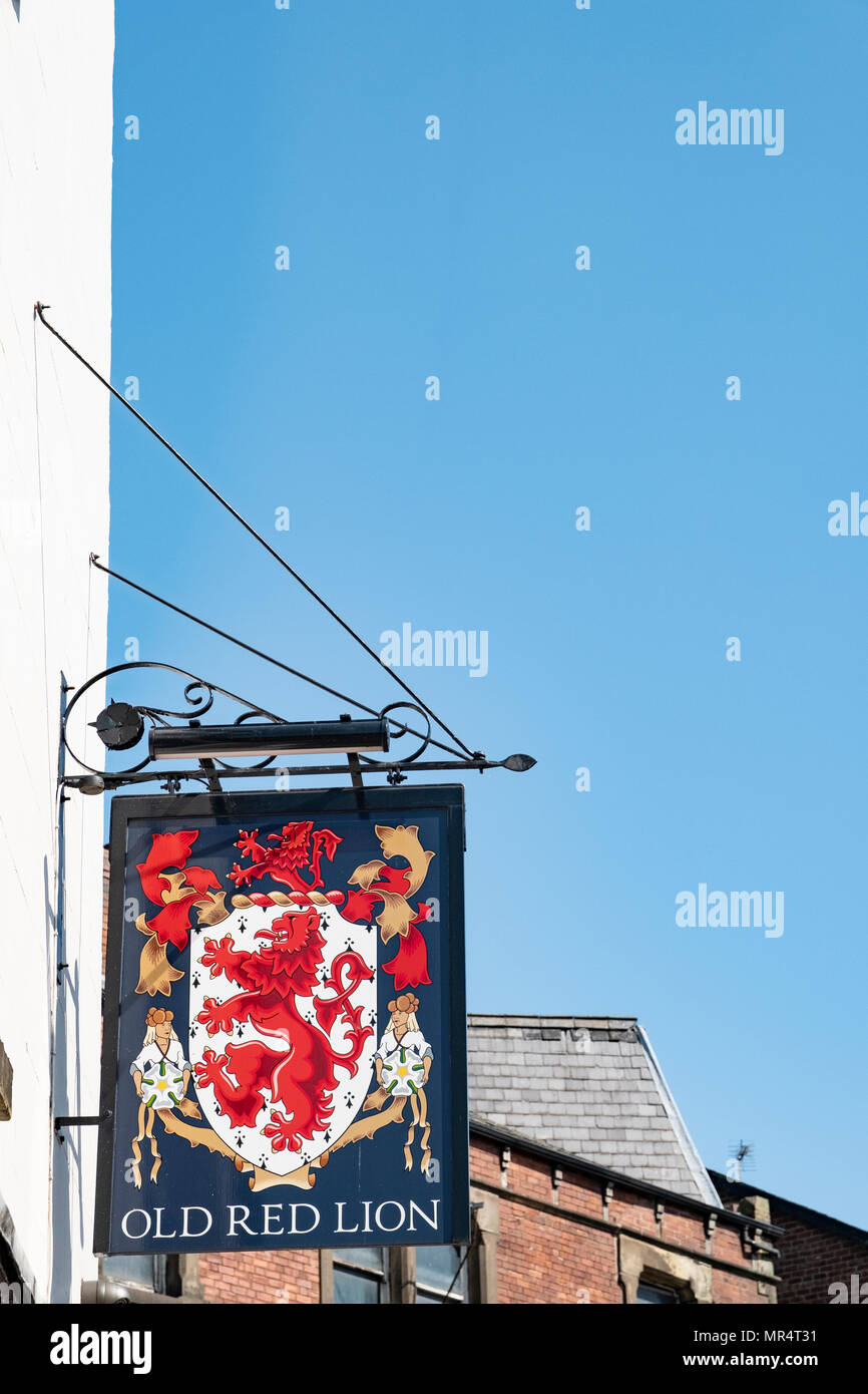 The Old Red Lion Pub, Meadow Lane, Leeds, West Yorkshire, UK Stock ...