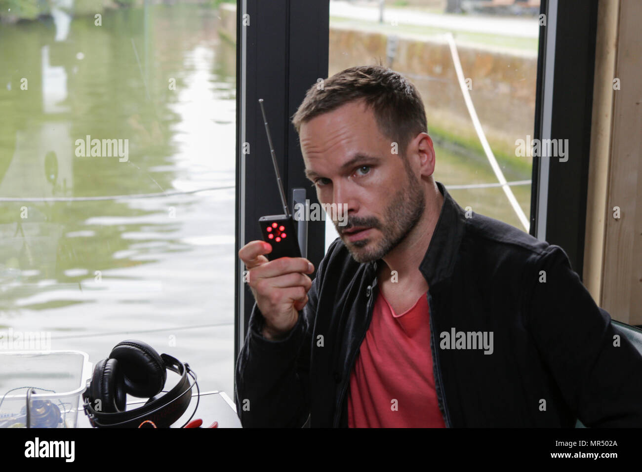 Mini sender hi-res stock photography and images - Alamy