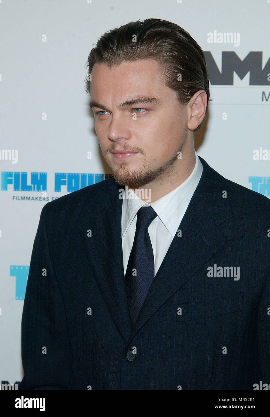 Leonardo DiCaprio arriving at the L.A. Screening of: Gangs Of New York ...