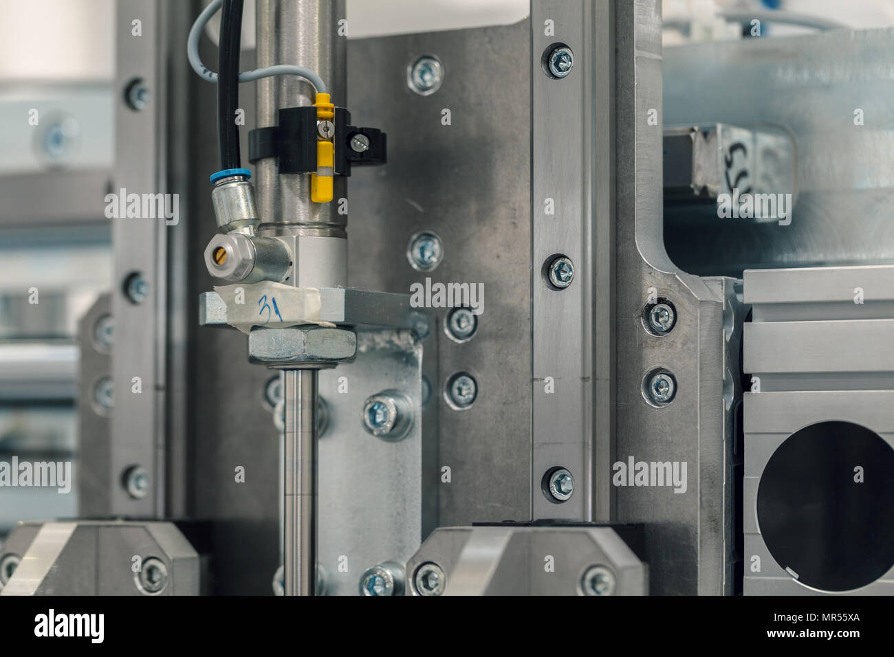 Pneumatic cylinder hi-res stock photography and images - Alamy