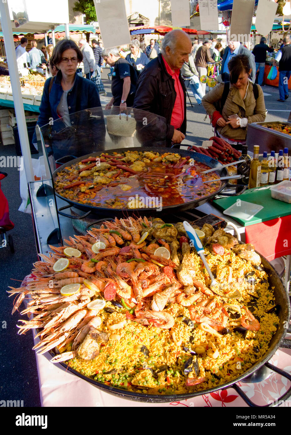Rennes, FRANCE, "Freshly prepared Paella ", at the Saturday Morning ...
