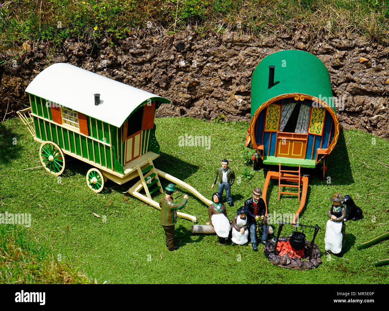 Gypsy caravans hi-res stock photography and images - Alamy