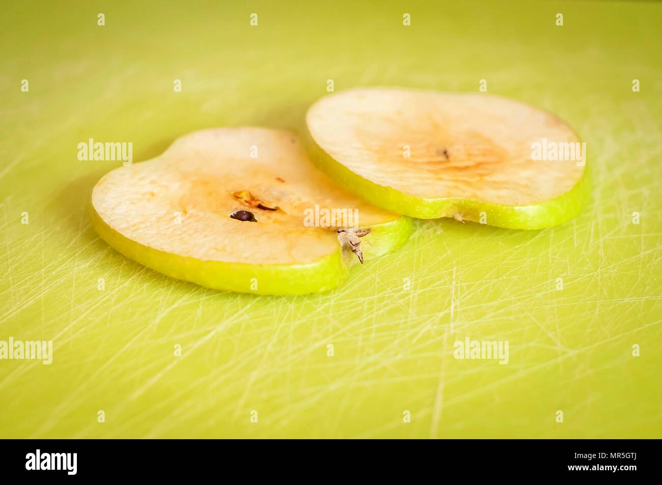 Thin Green Apple Slices