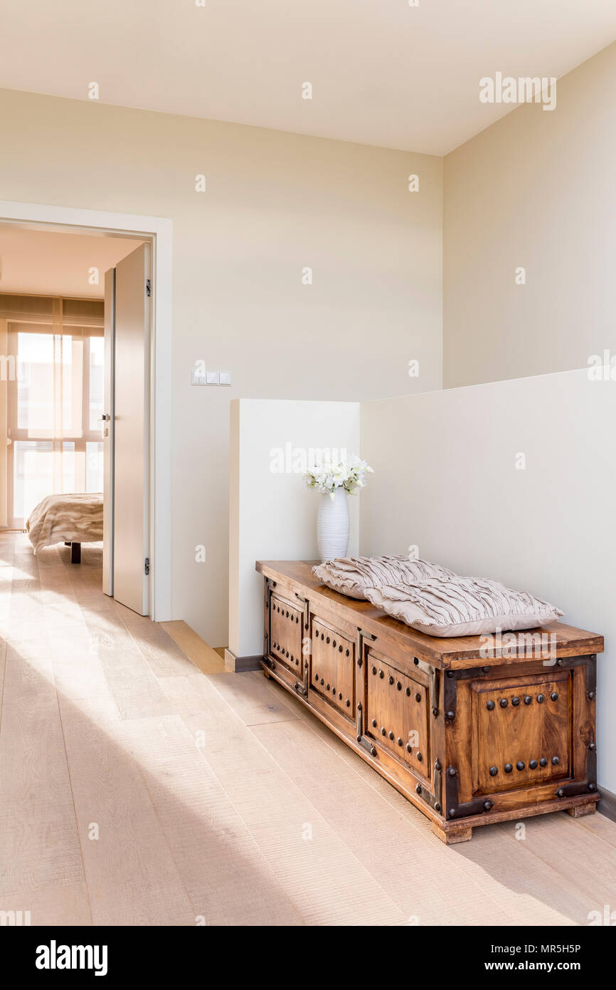 Well in apartment hi-res stock photography and images - Alamy
