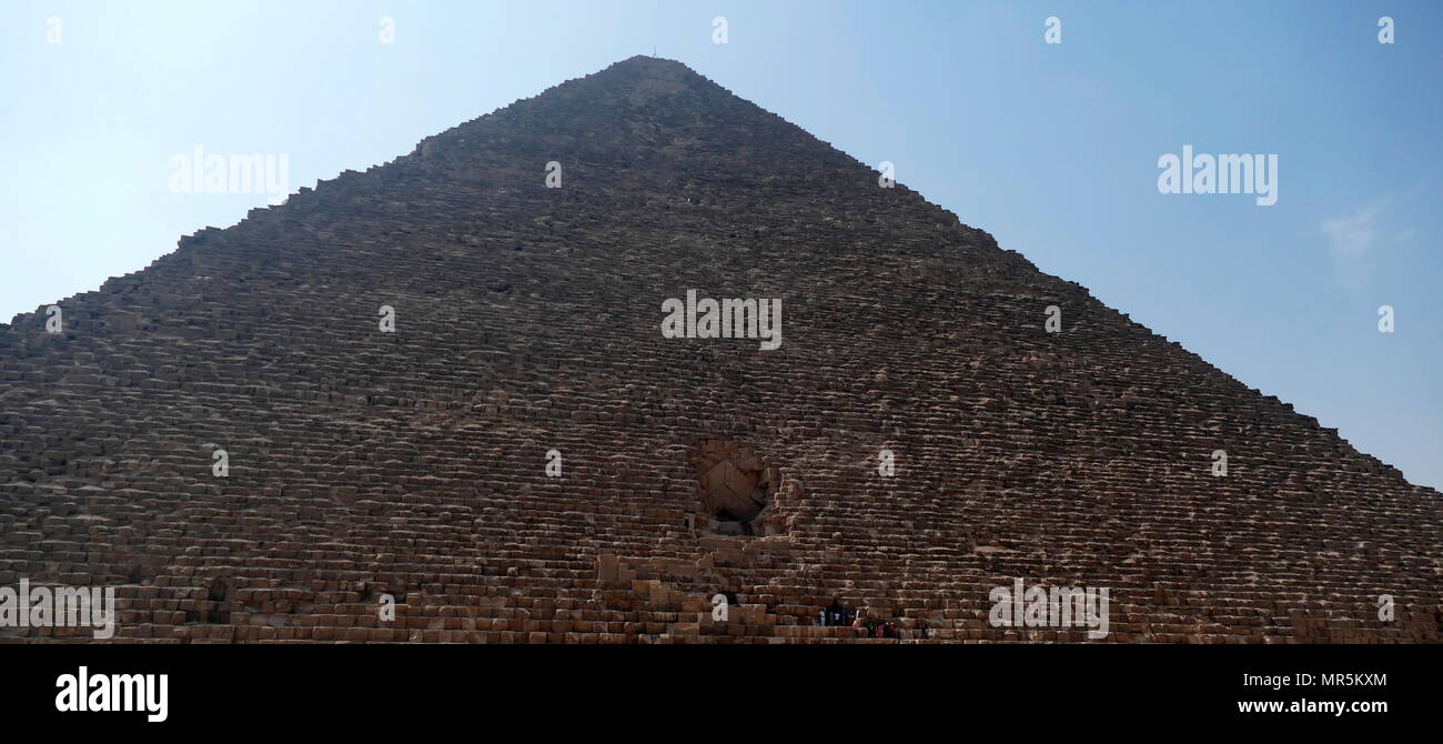 The Great Pyramid of Giza (Pyramid of Khufu or Pyramid of Cheops ...