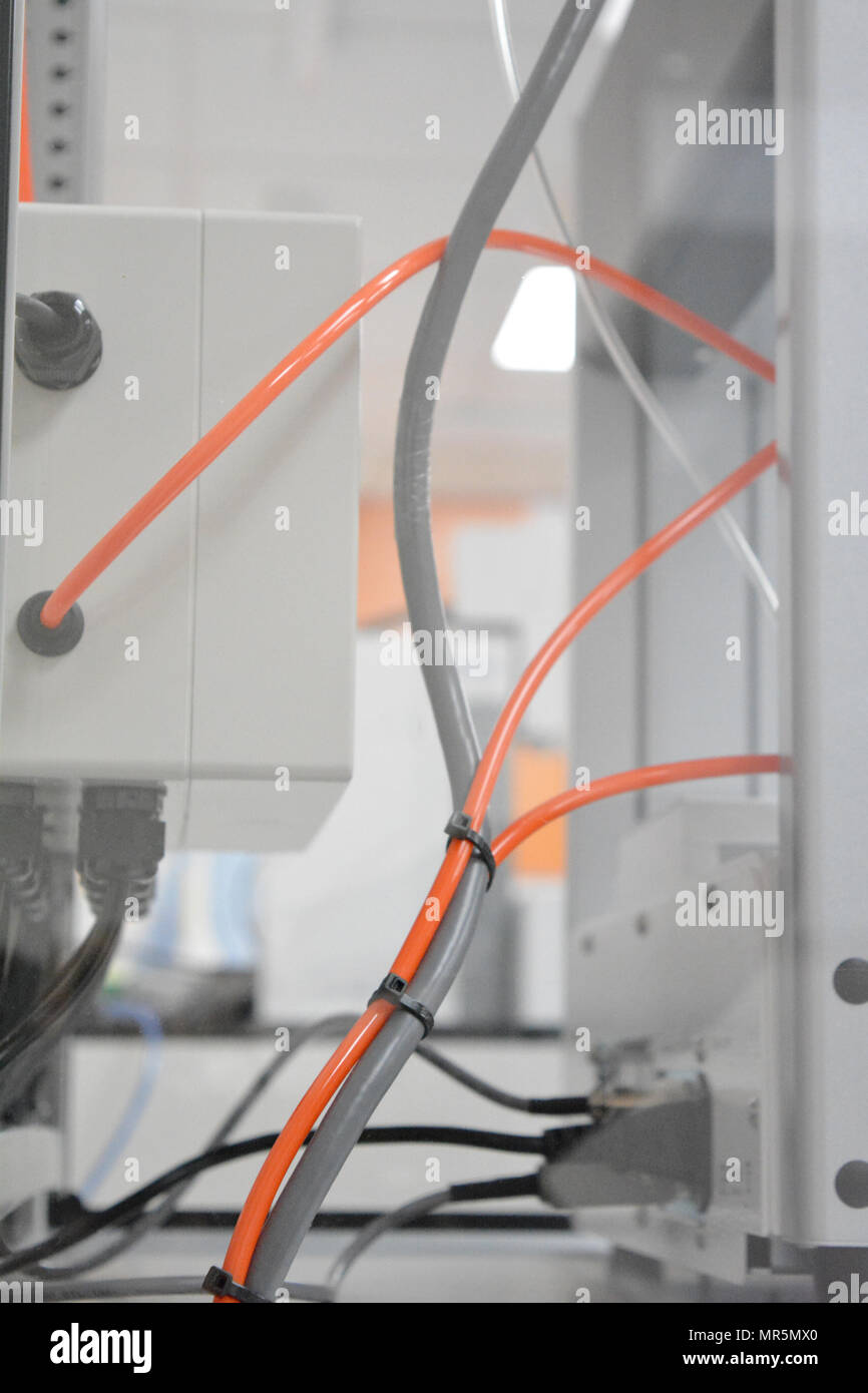 Cable tidy hi-res stock photography and images - Alamy