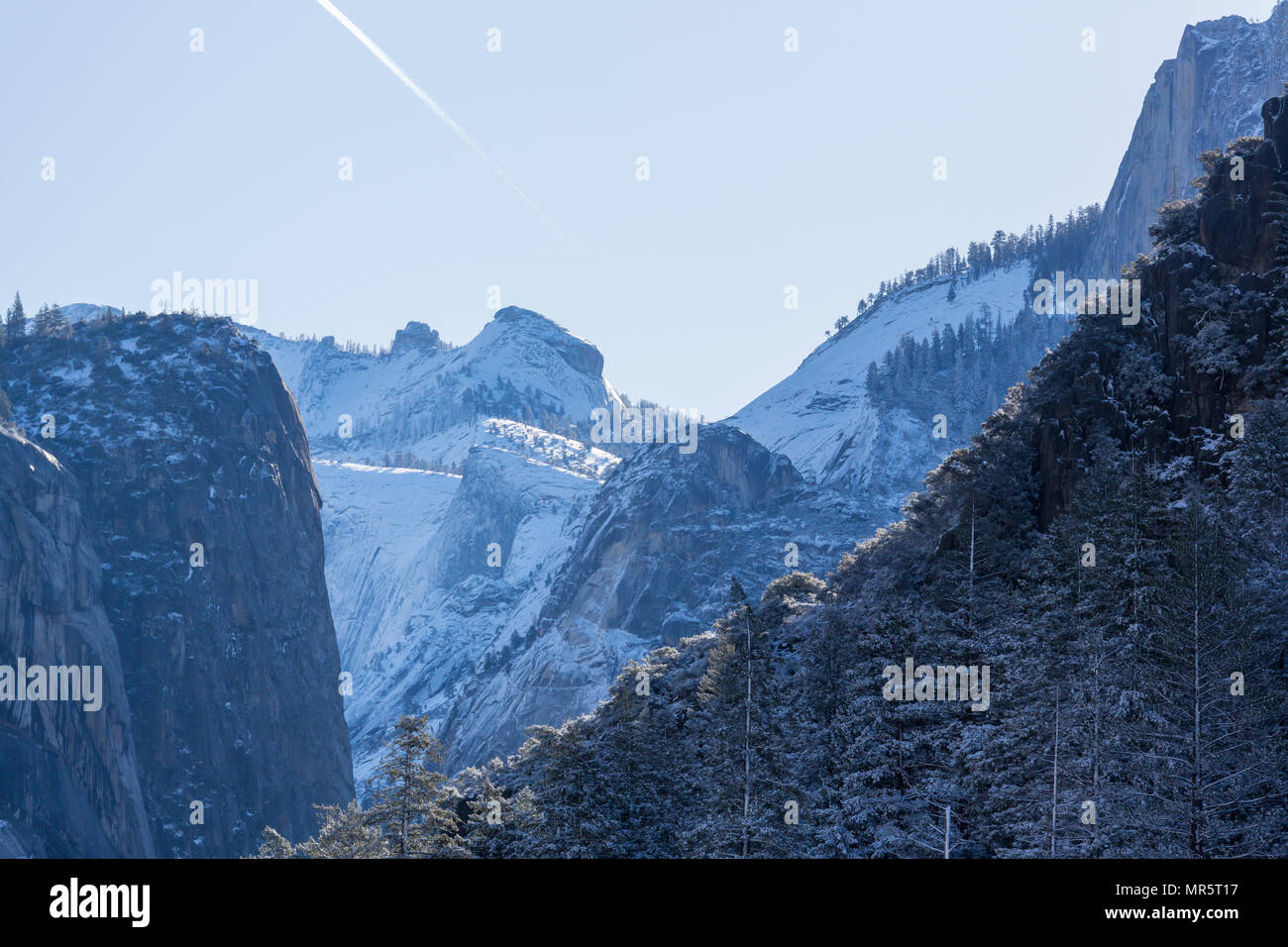 Beautiful early spring landscapes in Yosemite National Park, Yosemite ...