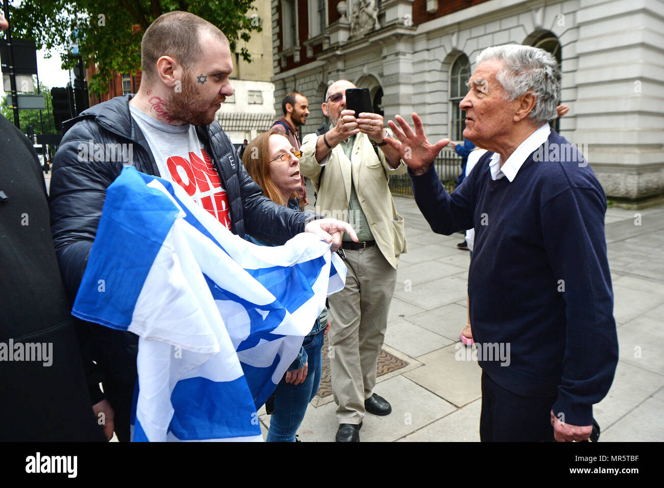 Alison chabloz hi-res stock photography and images - Alamy