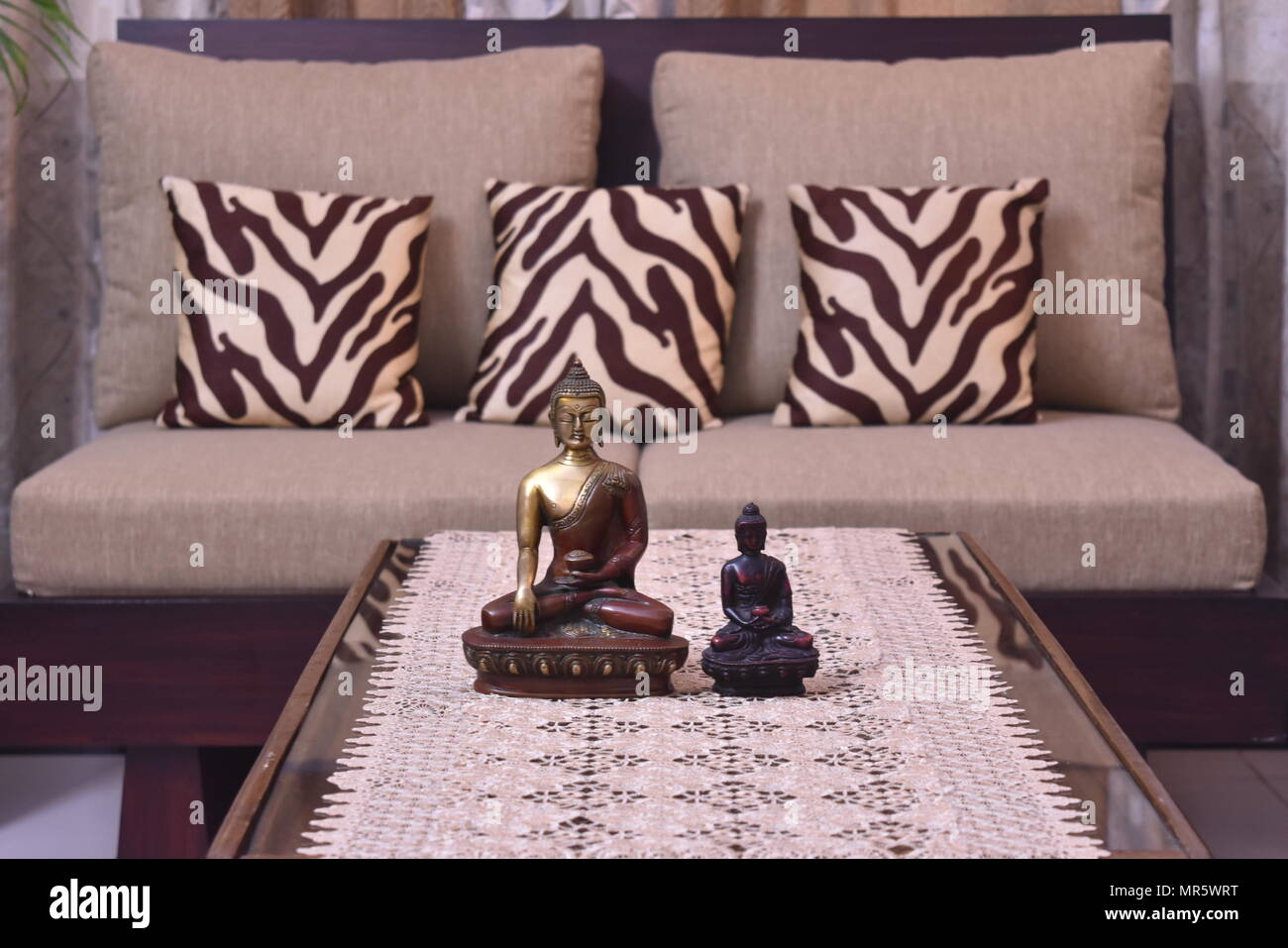 Buddha home decoration hi-res stock photography and images - Alamy