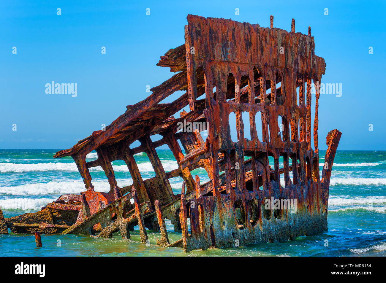 Shipwreck coast oregon hi-res stock photography and images - Alamy
