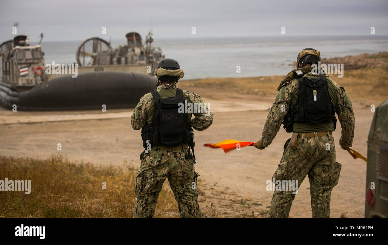 SAN CLEMENTE ISLAND – Sailors with Beachmaster Unit 1 aboard USS Pearl ...