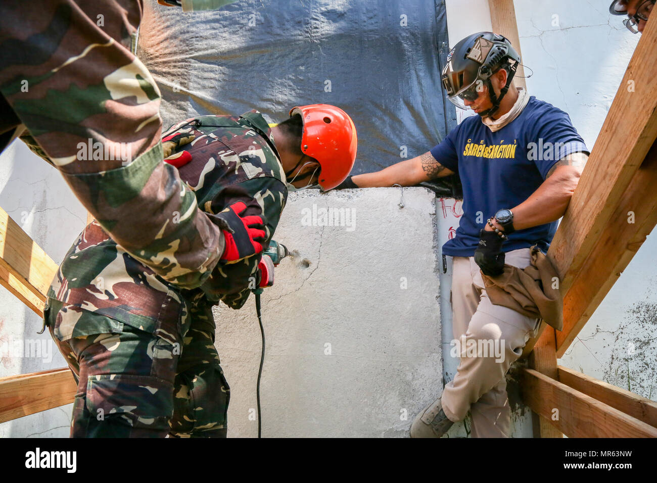 U.S. Air Force Tech. Sgt. Alvin Turla, Hawaii National Guard Urban ...