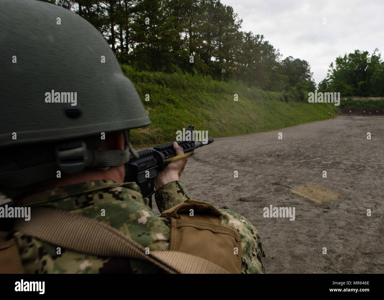 C2 shooting center hi-res stock photography and images - Alamy
