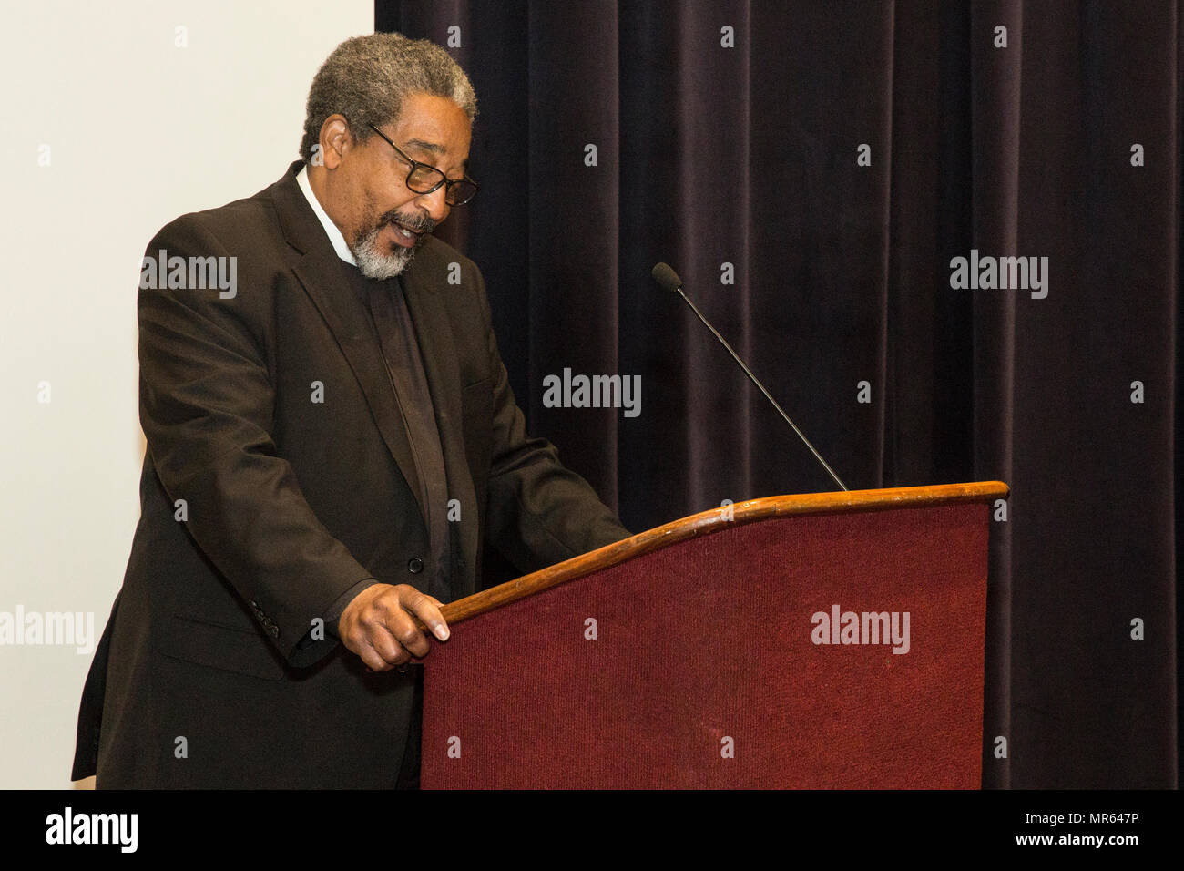 Lt gen robert r ruark hi-res stock photography and images - Alamy