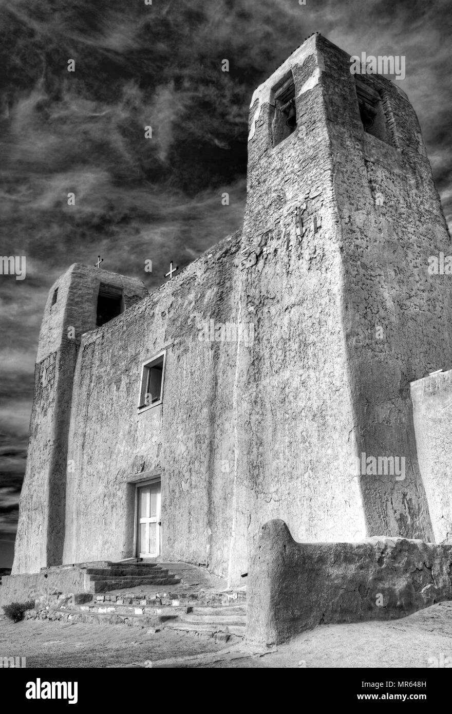 Acoma pueblo church hi-res stock photography and images - Alamy