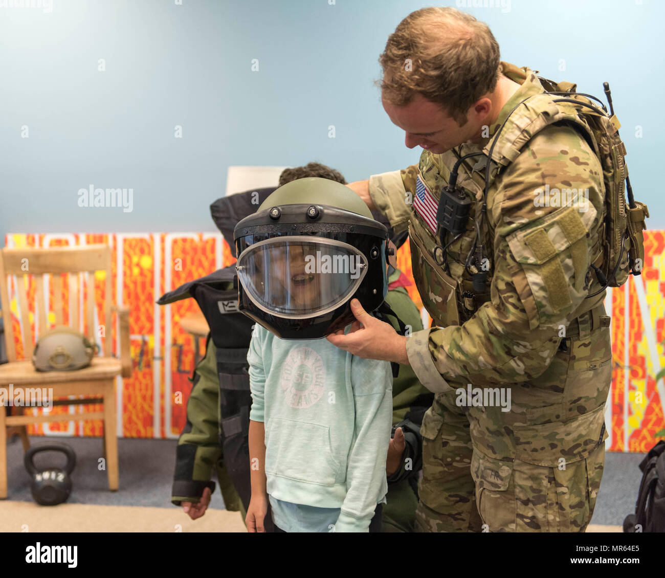 Eod mark 9 bomb suit hi-res stock photography and images - Alamy