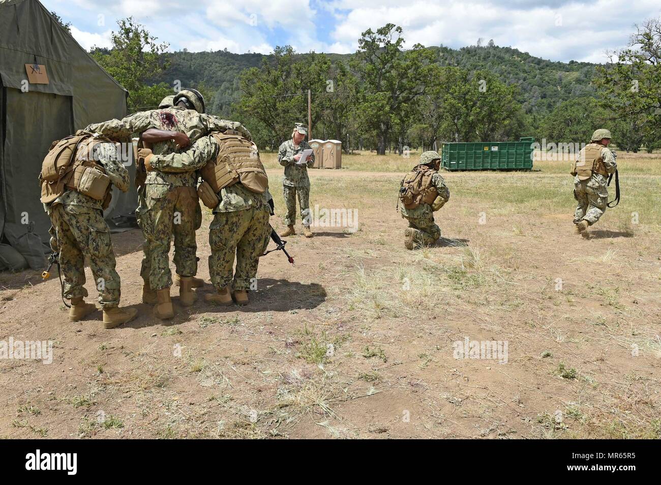 170514-N-DH124-140 FORT HUNTER LIGGETT, Calif. (May 14, 2017) - Seabees ...