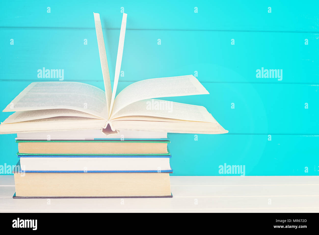 Hardback vintage copy hi-res stock photography and images - Alamy