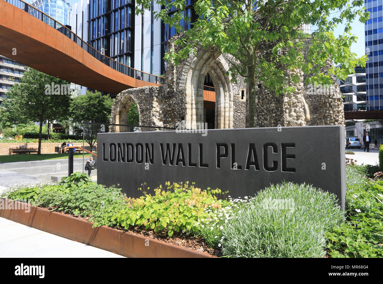 London Wall Place, a new landscaped area in the City of London ...