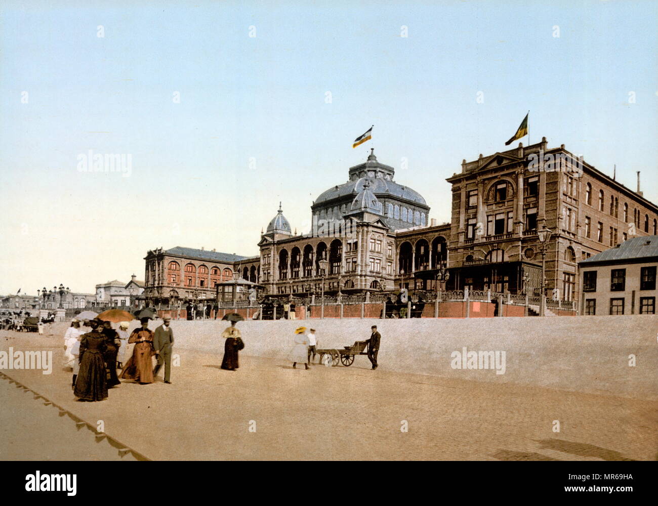 1900 town hall hi-res stock photography and images - Alamy