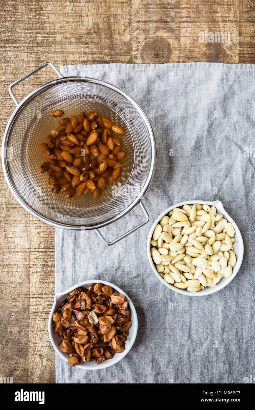 Blanched almond hi-res stock photography and images - Alamy