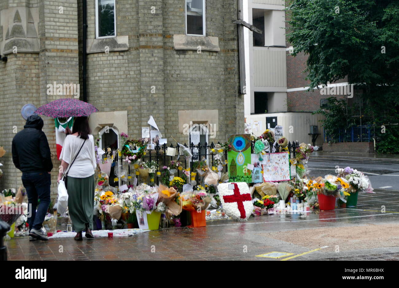 Cladding fire hi-res stock photography and images - Alamy