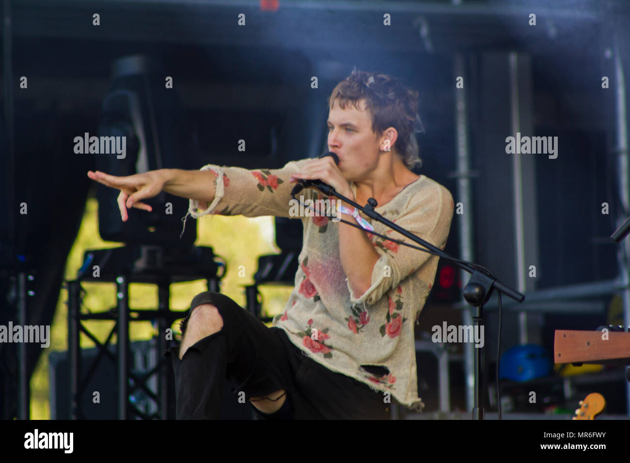 Psychedelic concert hi-res stock photography and images - Alamy