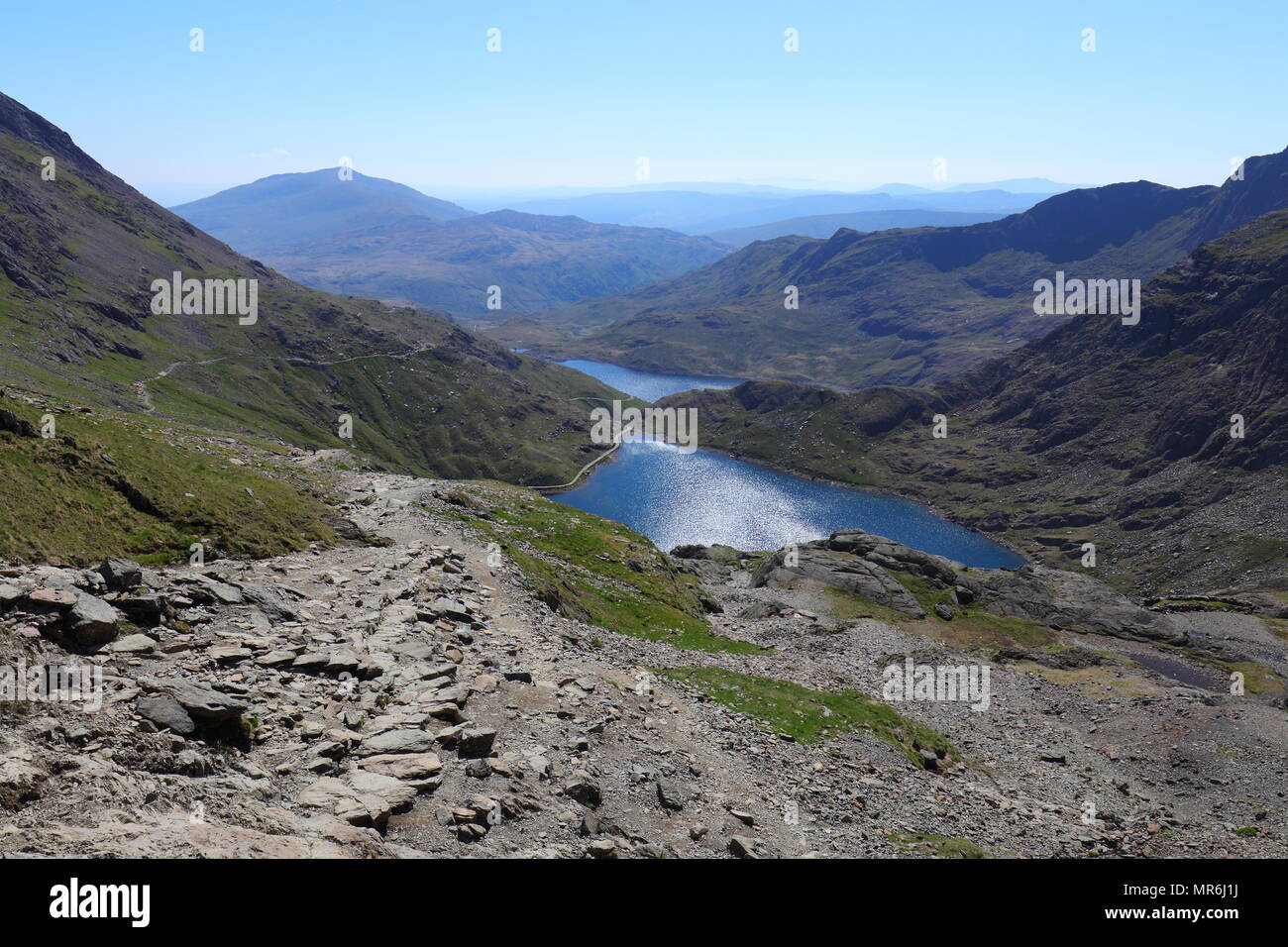 Looking back down Snowdon from the summit Stock Photo - Alamy