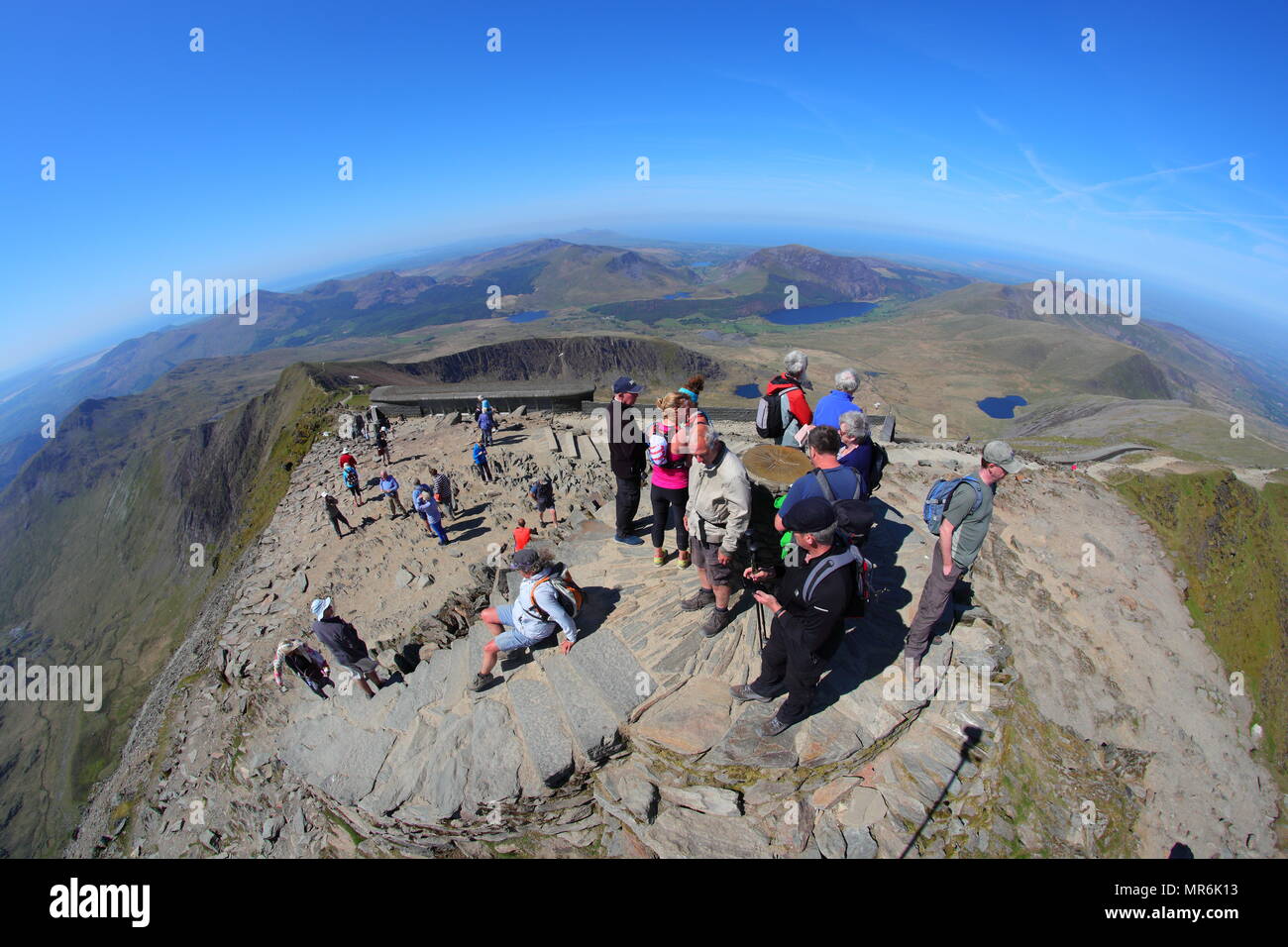 Snowdon Summit - North Wales Tourist Hotspot Stock Photo - Alamy