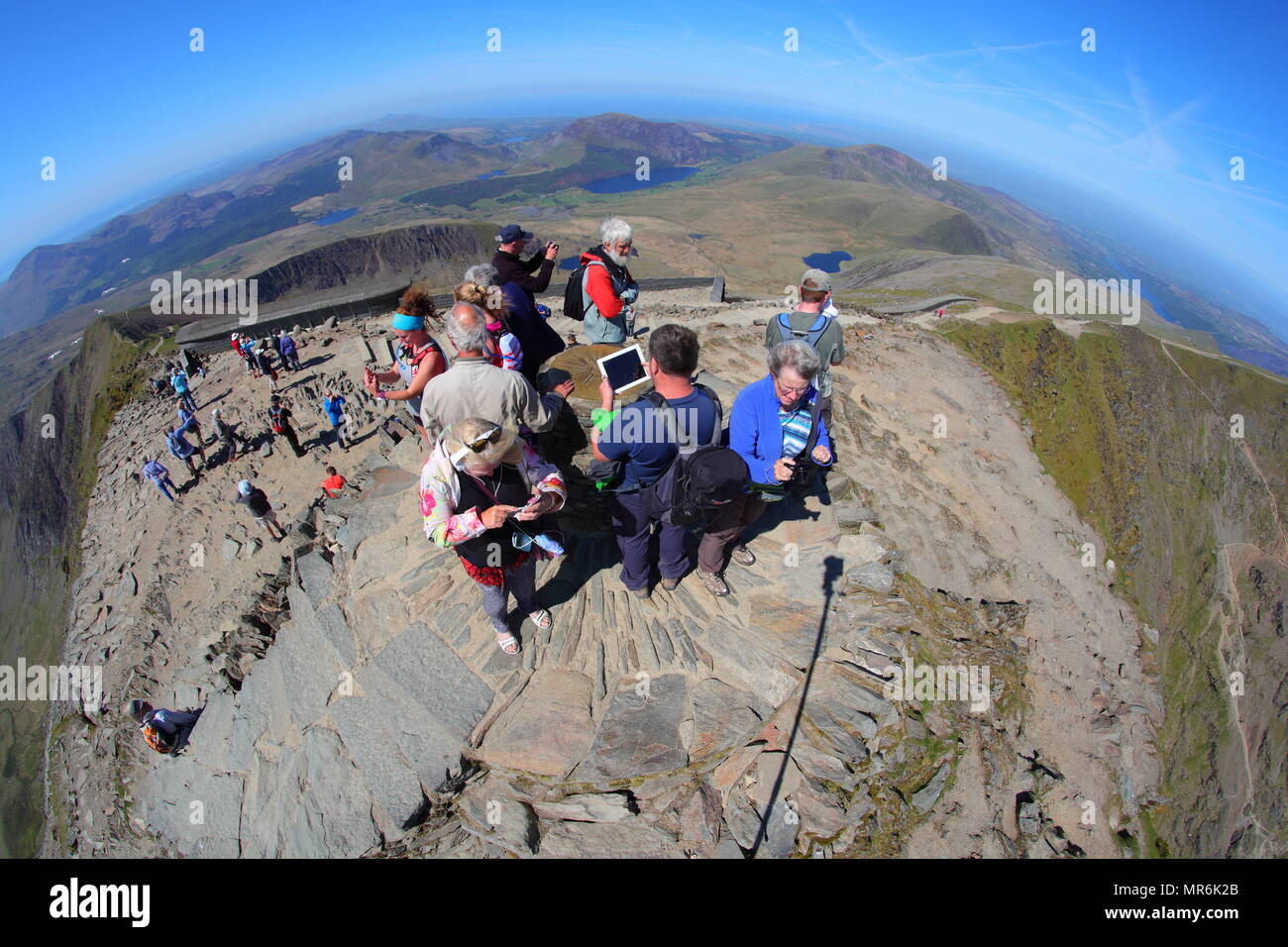 Snowdon Summit - North Wales Tourist Hotspot Stock Photo - Alamy