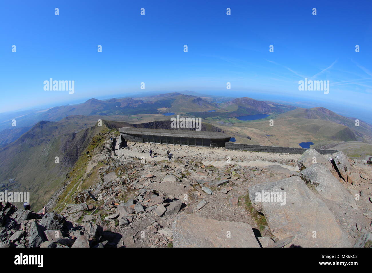 Snowdon Summit Visitor Centre & Train Station Stock Photo - Alamy