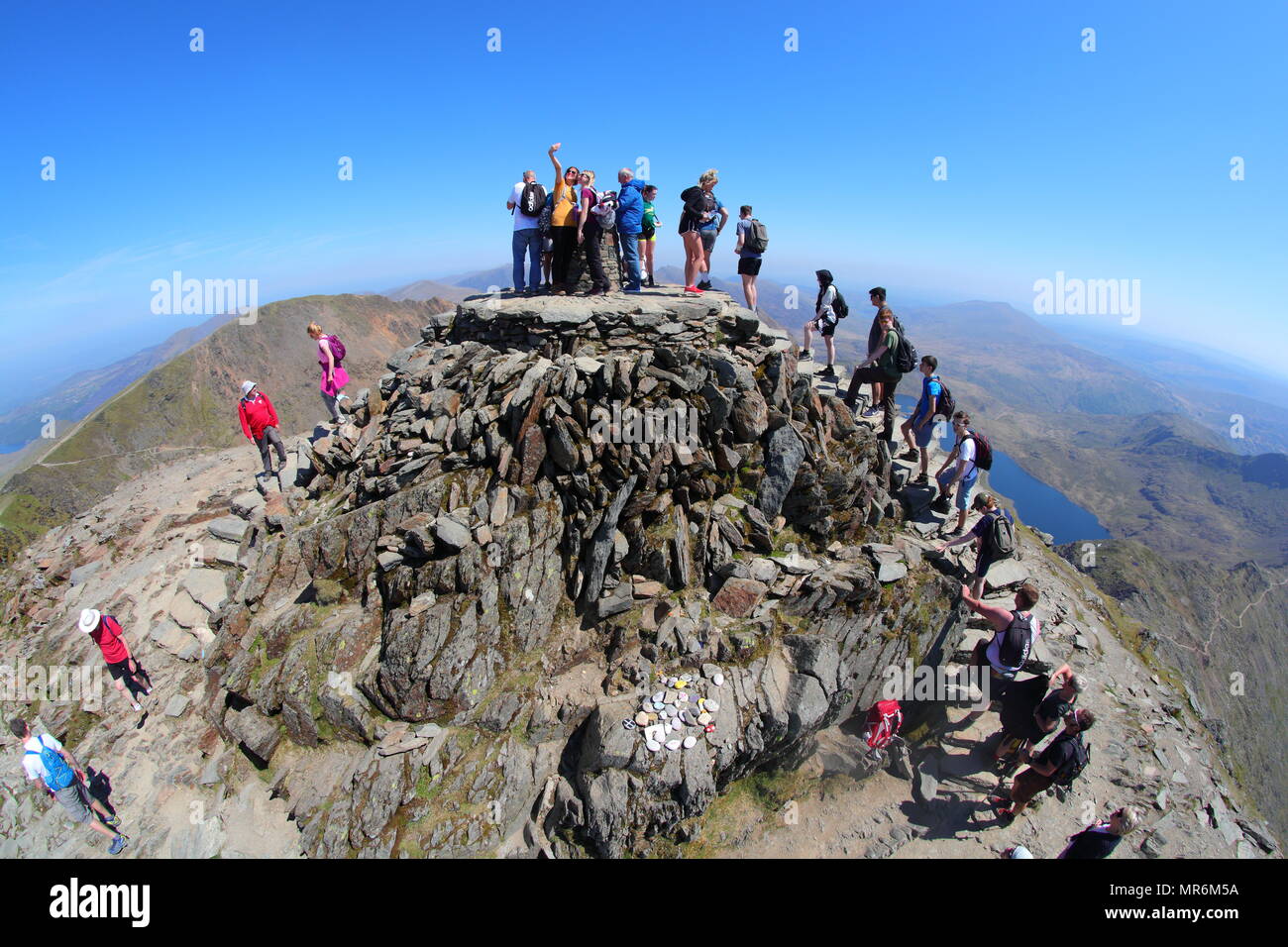 Snowdon Summit - North Wales Tourist Hotspot Stock Photo - Alamy