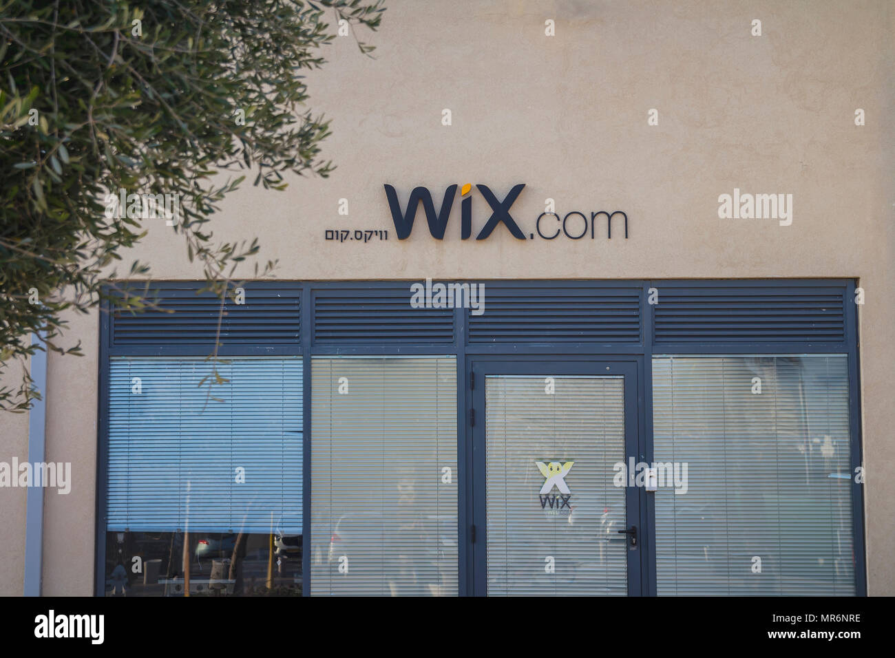 Wix logo hi-res stock photography and images - Alamy