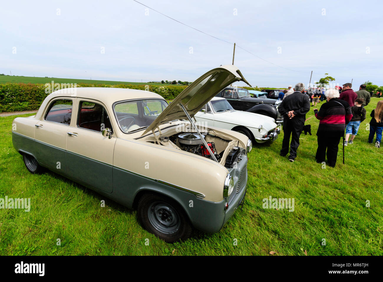 Small classic cars hi-res stock photography and images - Alamy