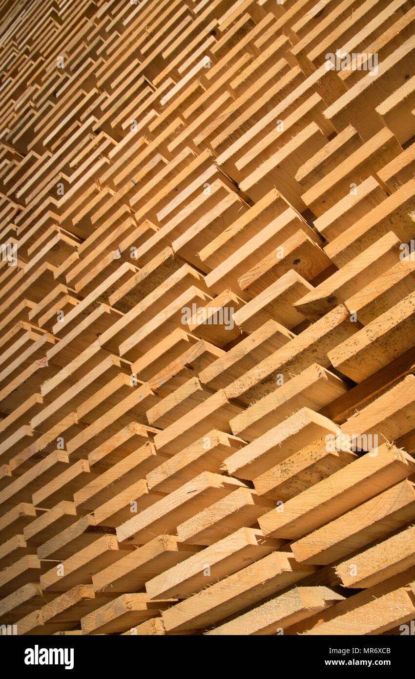 Stack of new wooden studs at the lumber yard Stock Photo - Alamy
