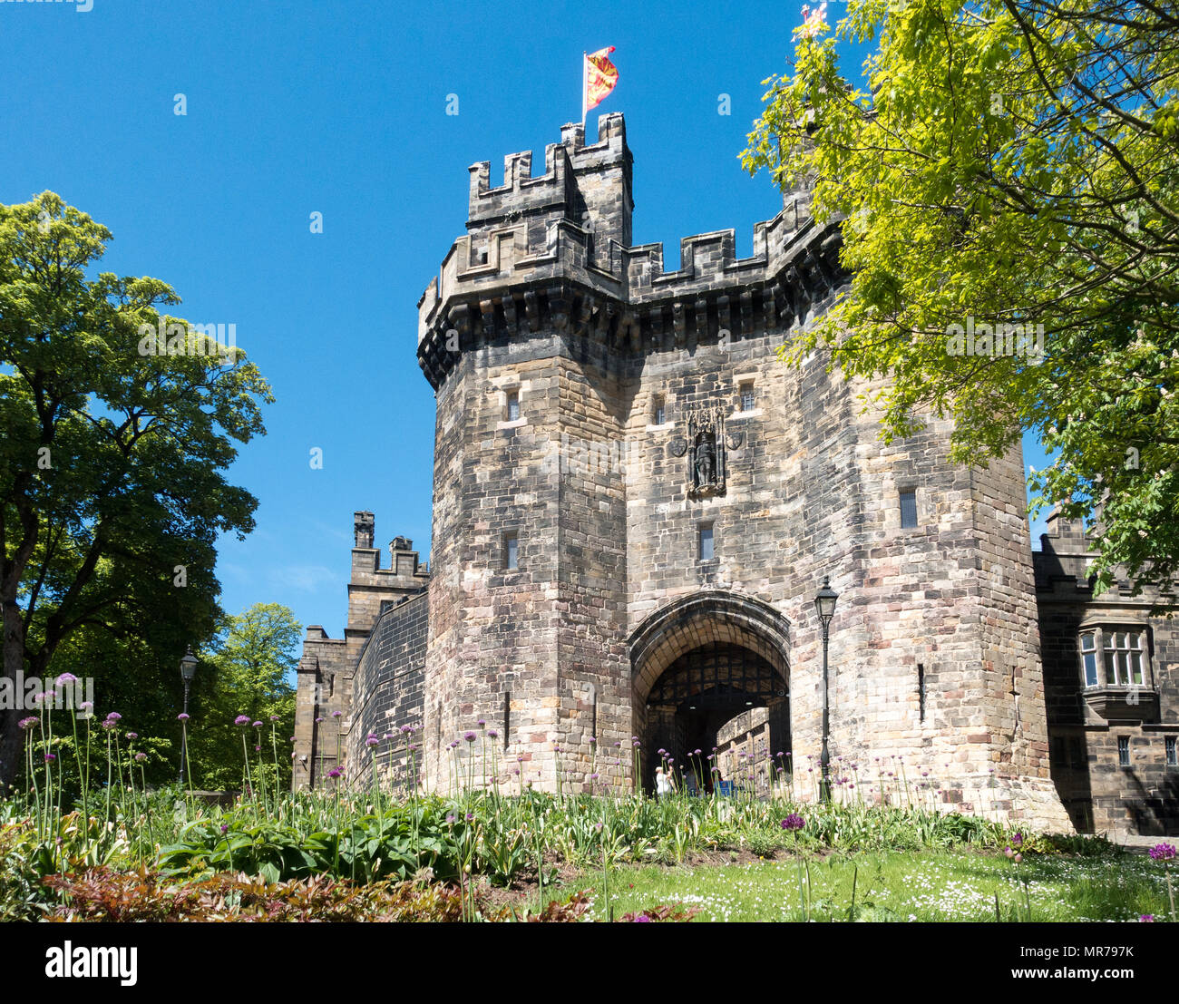 Prison gates uk hi-res stock photography and images - Alamy