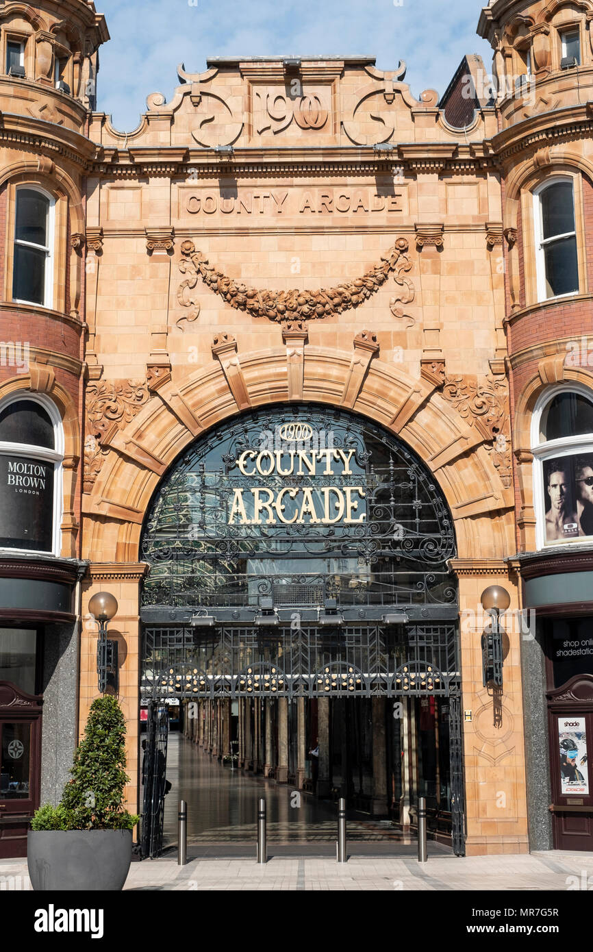The grand arcade leeds hi-res stock photography and images - Alamy