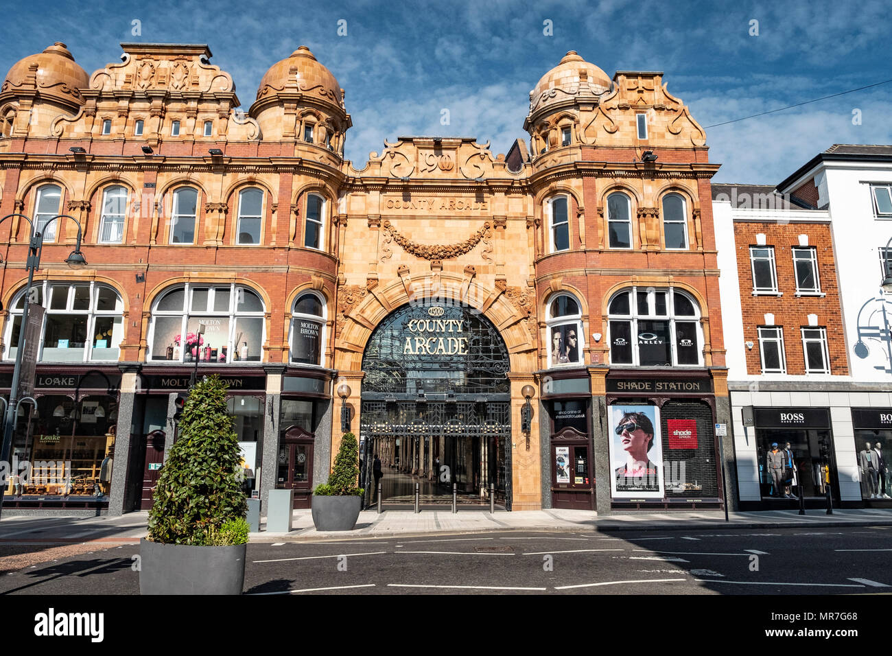 The grand entrance to the County Arcade in the Victoria Quarter ...