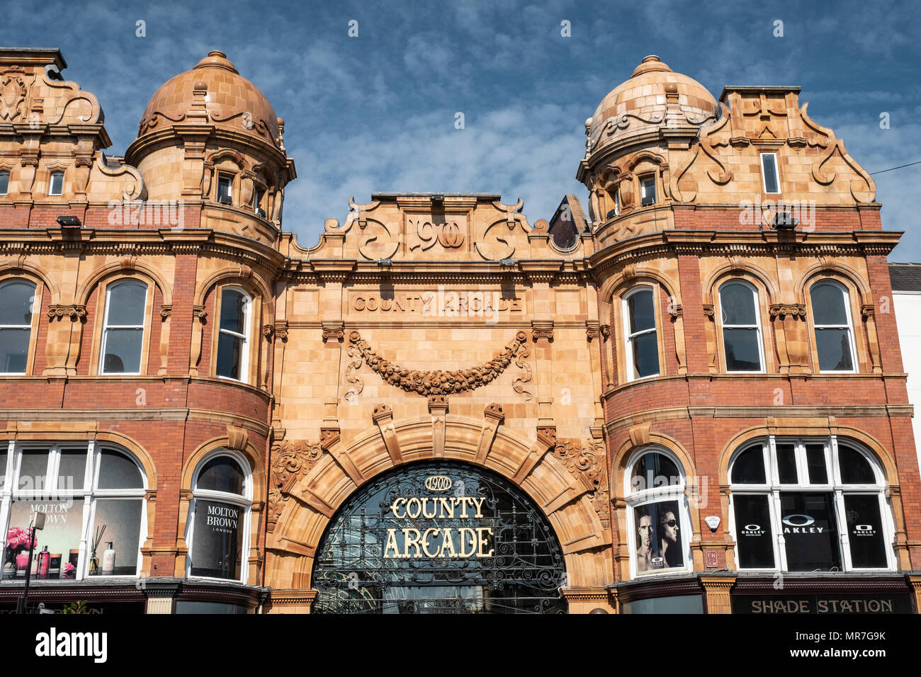 The grand entrance to the County Arcade in the Victoria Quarter ...