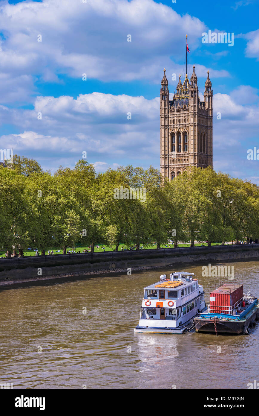 View of Westminster Palace along the River Thames in London, UK Stock ...